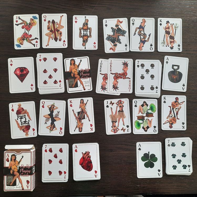 Pin-Up Girl Pokerkarten Poker Deck designed by Fiona K. | Kaufen auf ...