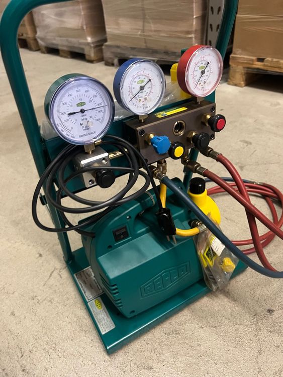 REFCO Füllstation Kältemittel / station de charge gaz frigo. | Kaufen ...