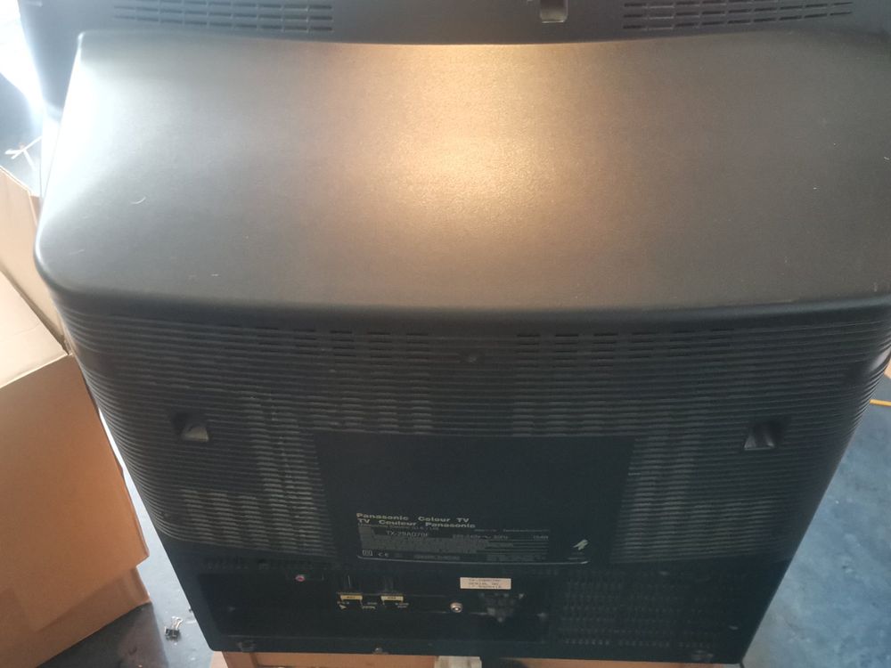 Panasonic Quintrix Röhren Fernseher 100 hz TV (Gebraucht) in Zofingen ...