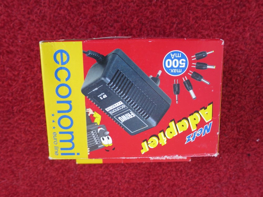 Netz-Adapter 500mA mit diversen Adaptern | Kaufen auf Ricardo