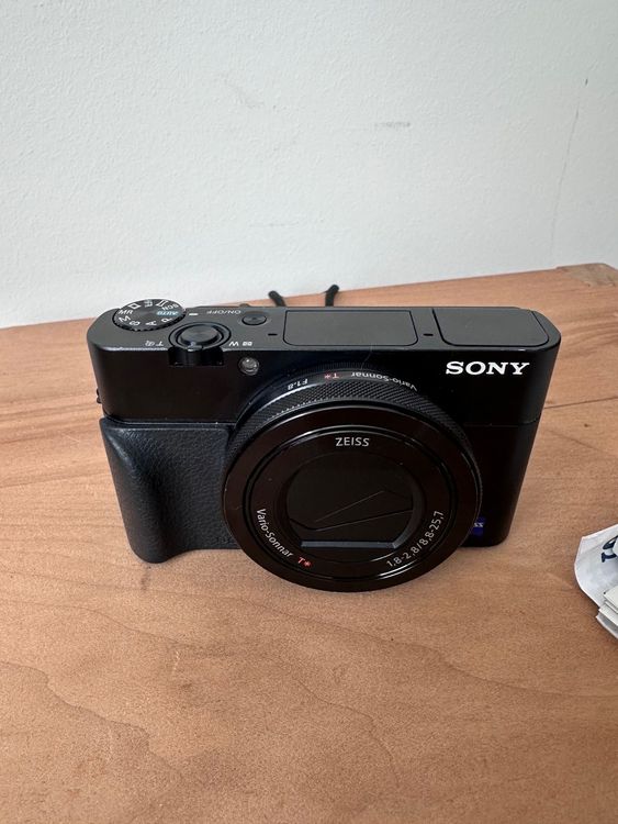 Sony RX100 V (Gebraucht) in Schlieren für CHF 390 – mit Lieferung auf ...