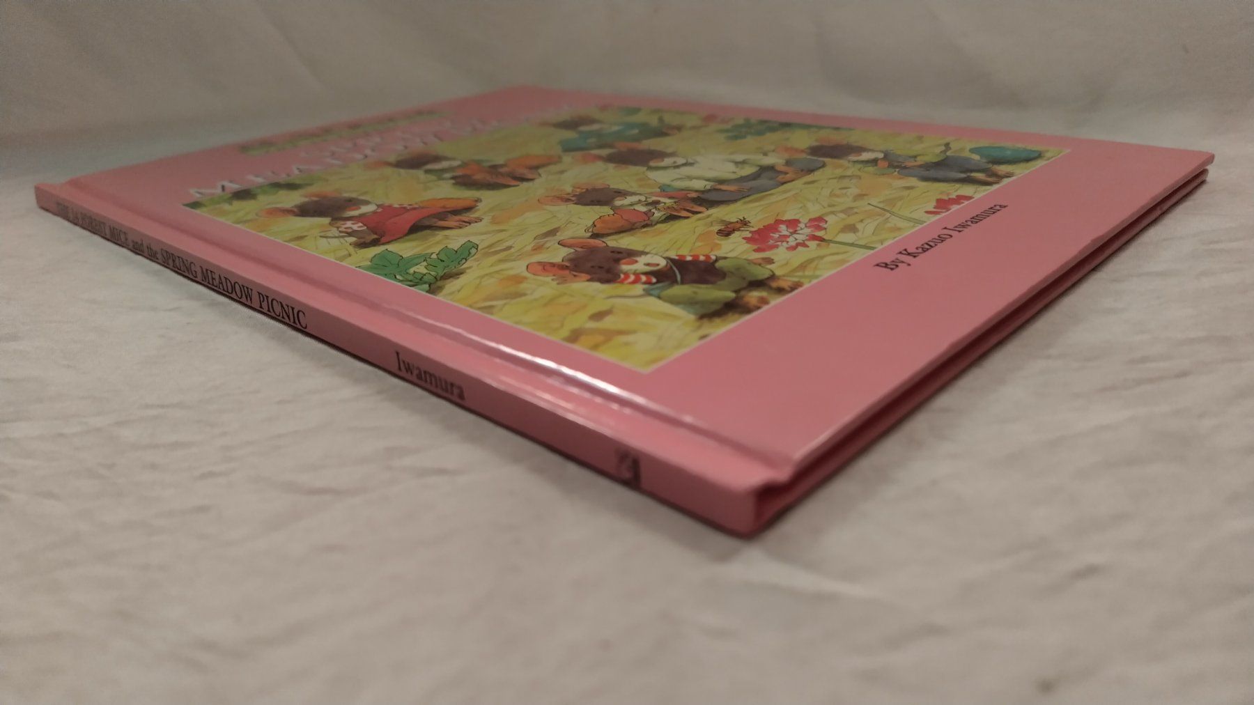 Spring Meadow Picnic (14 Mäuse) Kazuo Iwamura / Englisch (Gebraucht) in ...