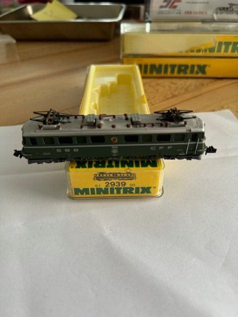 Minitrix Ae 6/6 grün (Gebraucht) in Grüningen für CHF 70 – mit ...