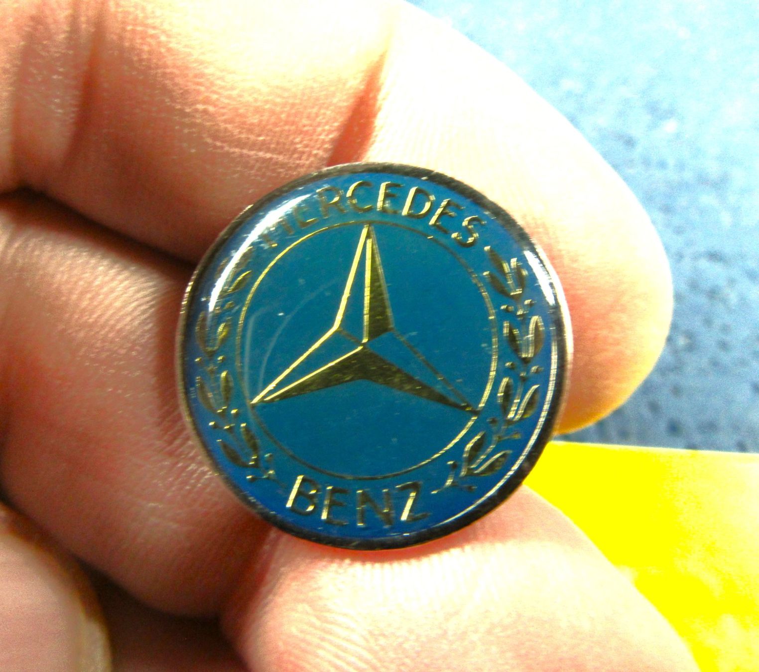 MERCEDES BENZ AUTO LOGO OLDI PIN GLASIERT MIT SECURITY-CLIP (Gebraucht ...