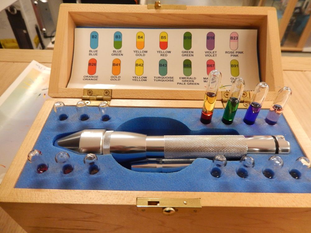 Aura-Soma Light Beamer Pen (Gebraucht) in Chur für CHF 110 – mit ...