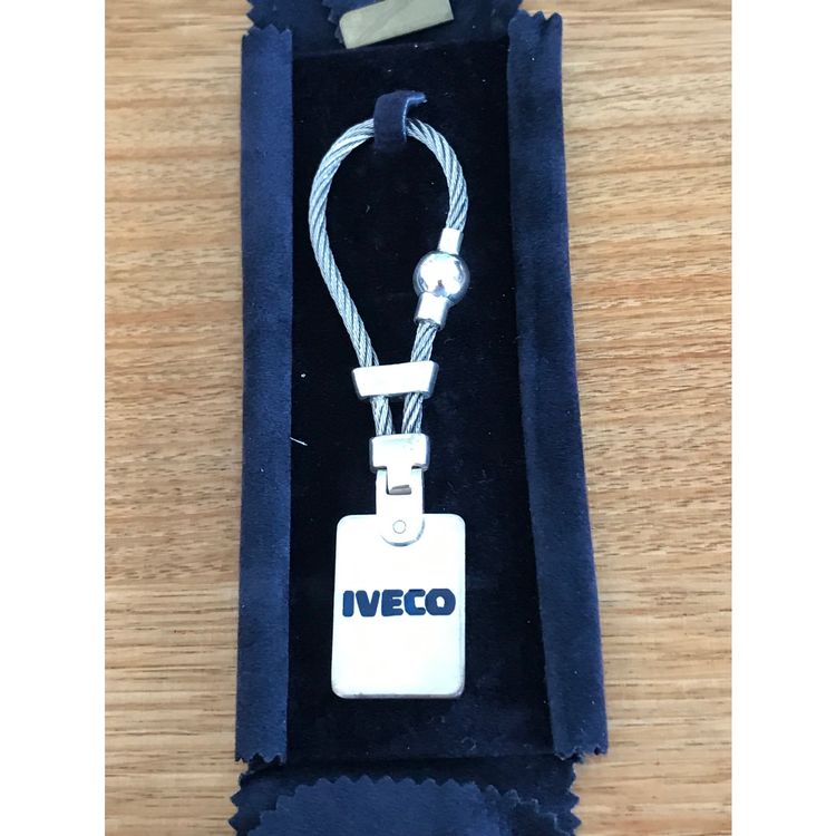 IVECO CAP & SCHLÜSSELANHÄNGER (Neu (gemäss Beschreibung)) in ...