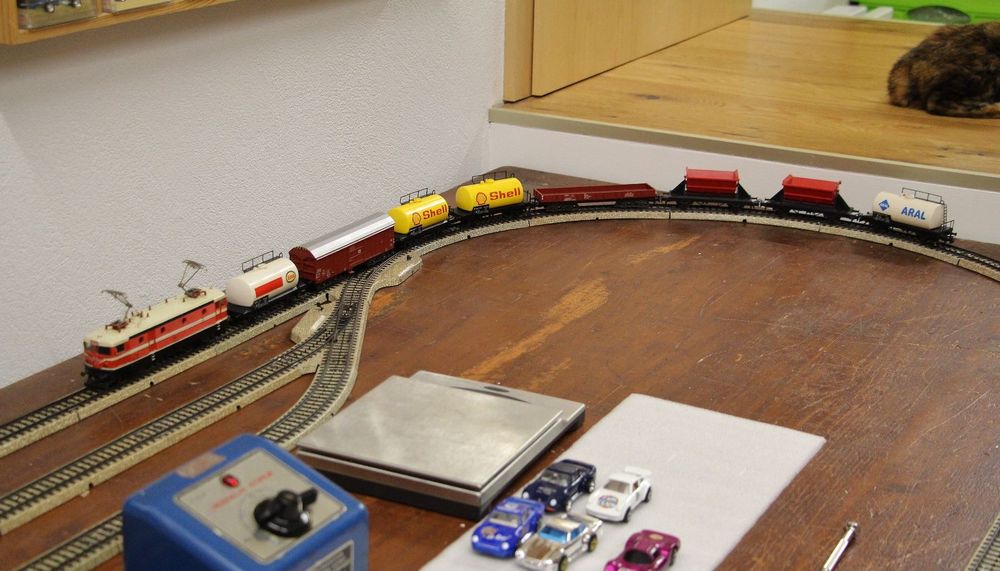 Märklin 3041 E-Lok ÖBB + 8 Güterwagen | Kaufen auf Ricardo