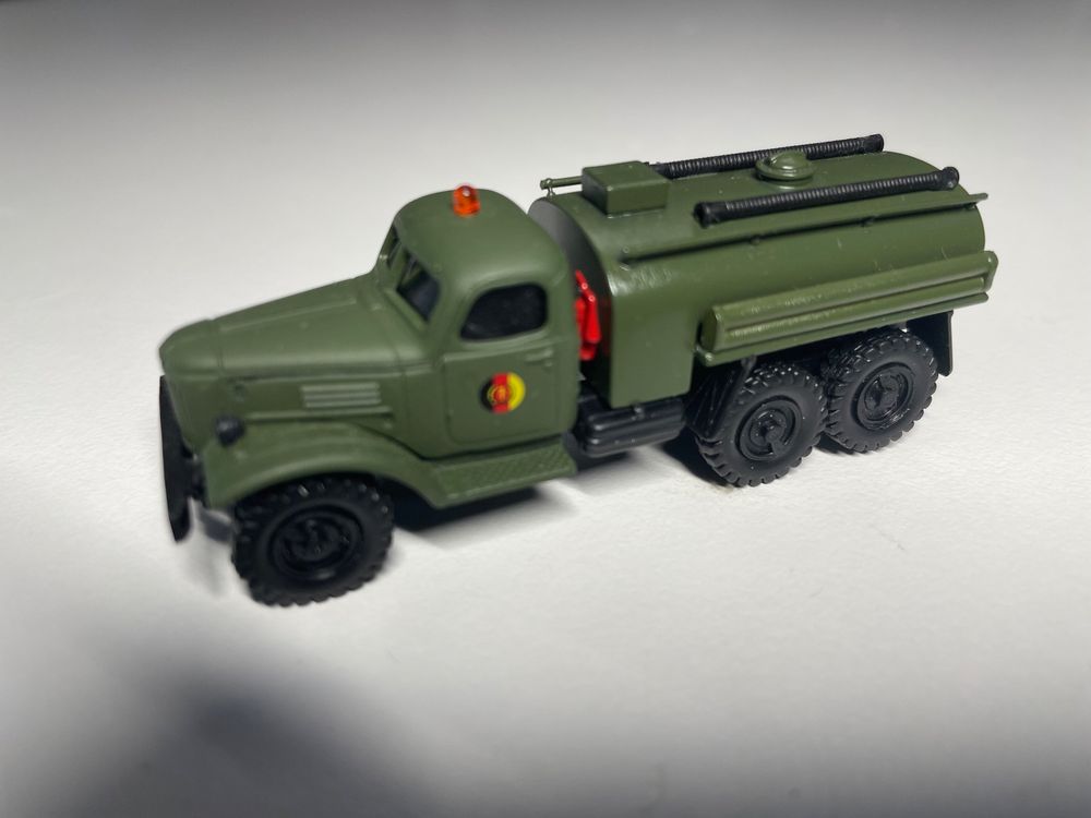 ZIL 164 Tanker NVA der DDR 1/87 (Neu und originalverpackt) in ...