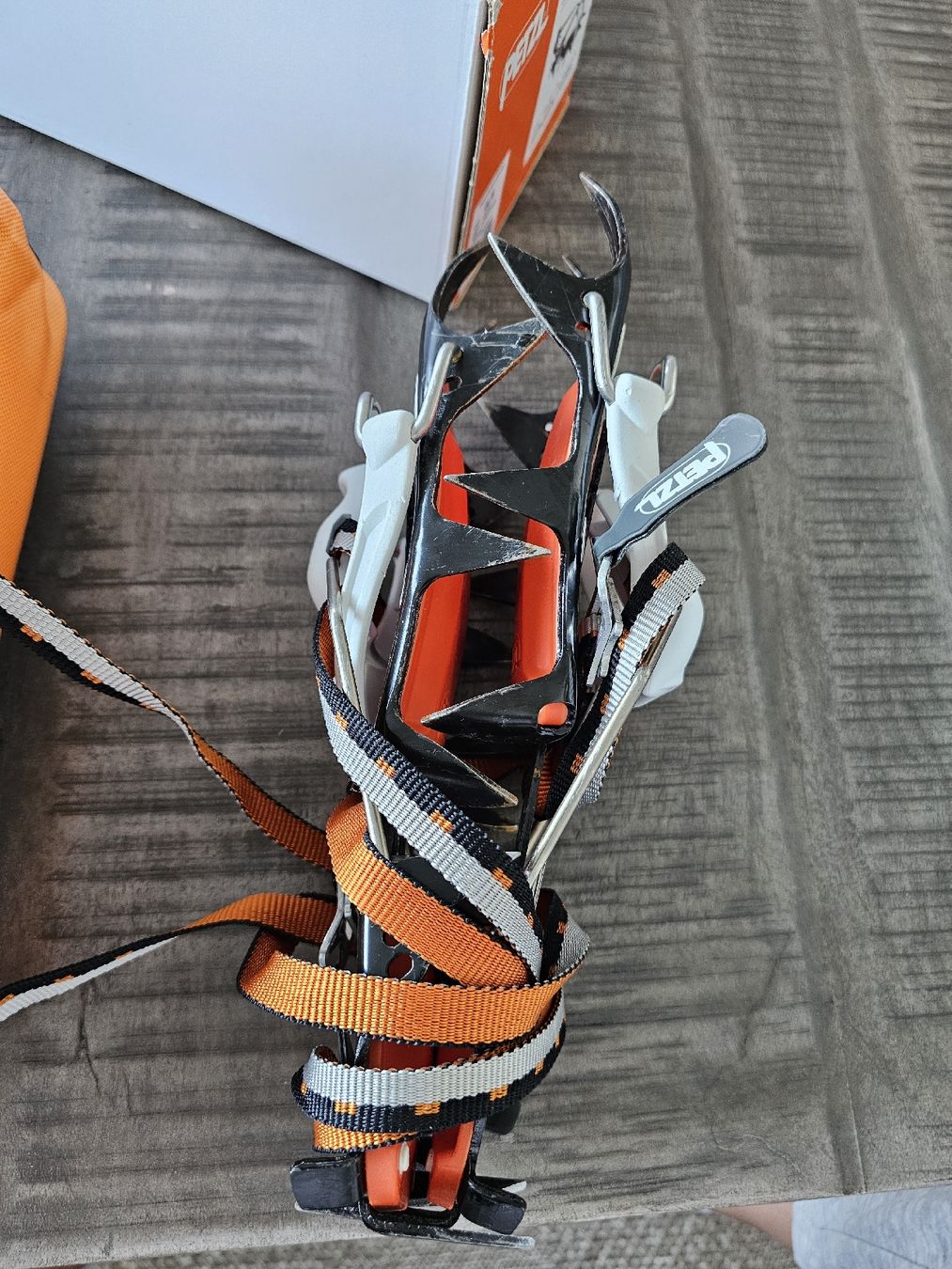 PETZL Vasak Steigeisen, neuwertig im Originalkarton 👍 (Neu (gemäss ...
