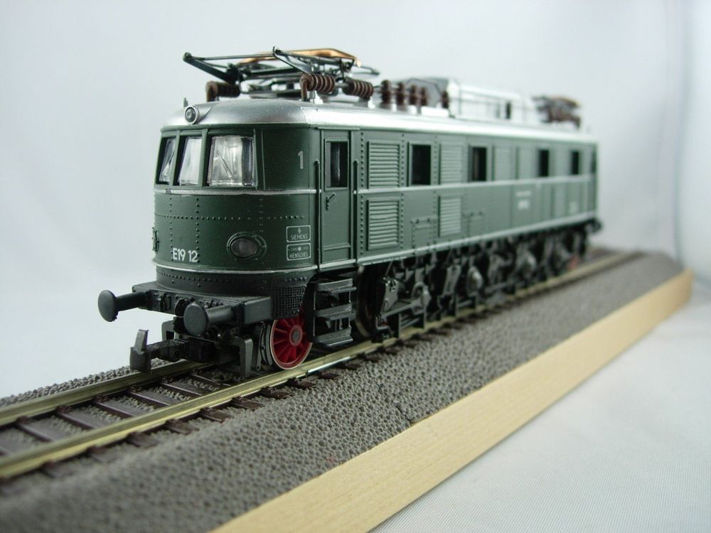 Rivarossi 1667 - DB E19 grün DC analog (Gebraucht) in Morschach für CHF 31 – mit Lieferung auf ...