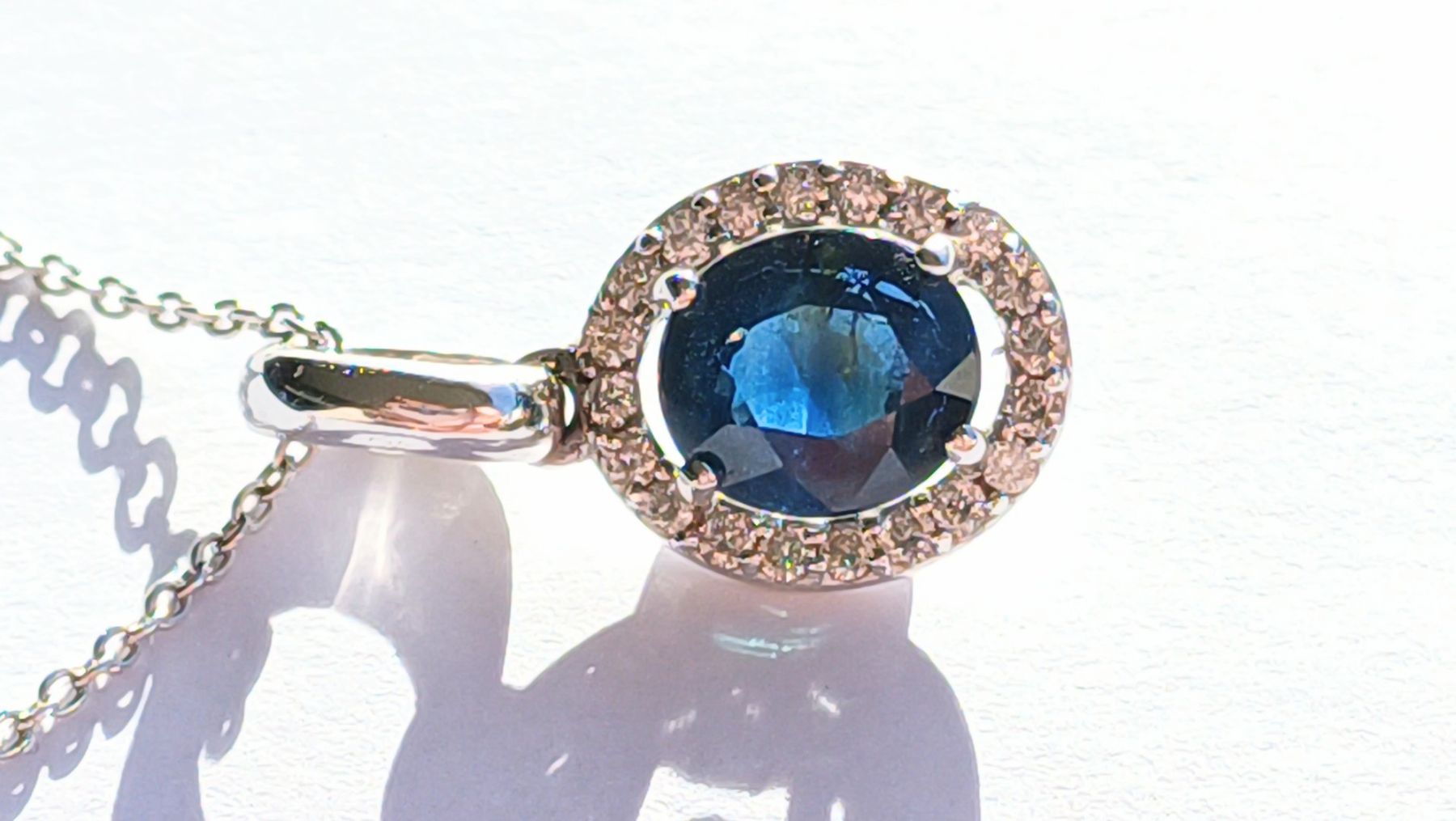 Weißgoldkette 18 kt mit natürlichem Saphir (2,00 ct) (Neu (gemäss ...