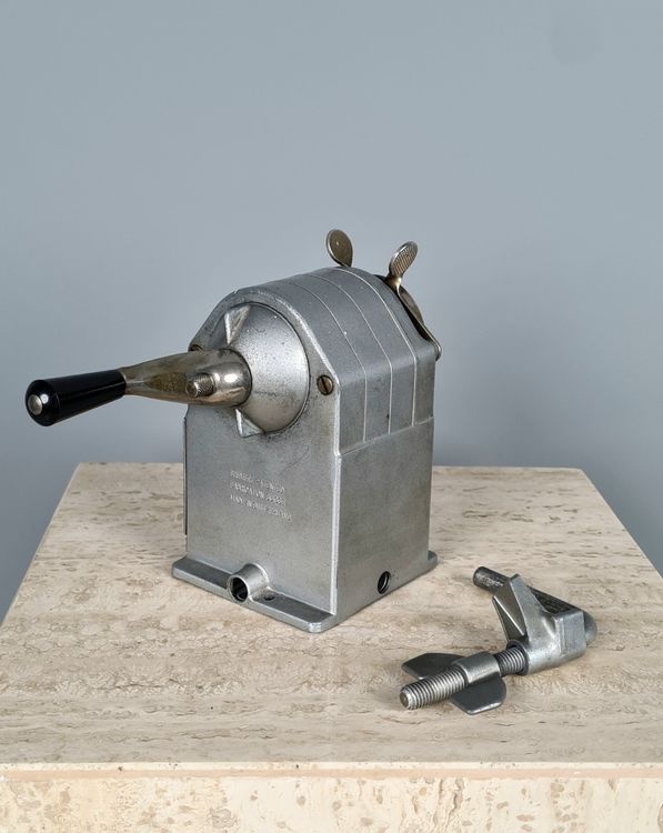 Spitzmaschine von Caran D'ache (Gebraucht) in Zürich für CHF 57 – mit Lieferung auf Ricardo kaufen