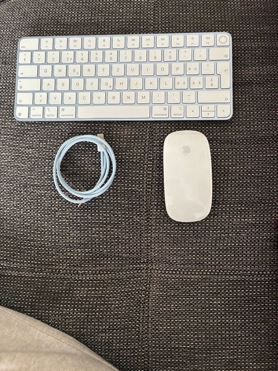 Apple Magic Mouse 2024 und Apple Magic Keyboard mit Touch ID (Neu ...
