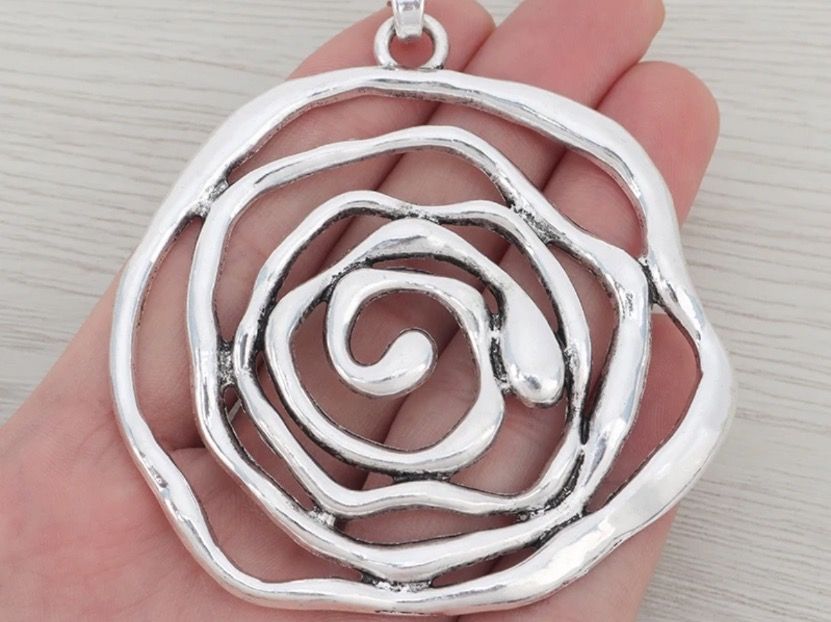 Amulett/ Anhänger Modern (Neu (gemäss Beschreibung)) in Gams für CHF 8 ...