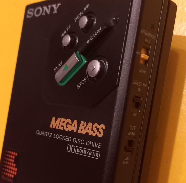 SONY Walkman DD MEGA BASS (Gebraucht) in Greifensee für CHF 240 – mit ...