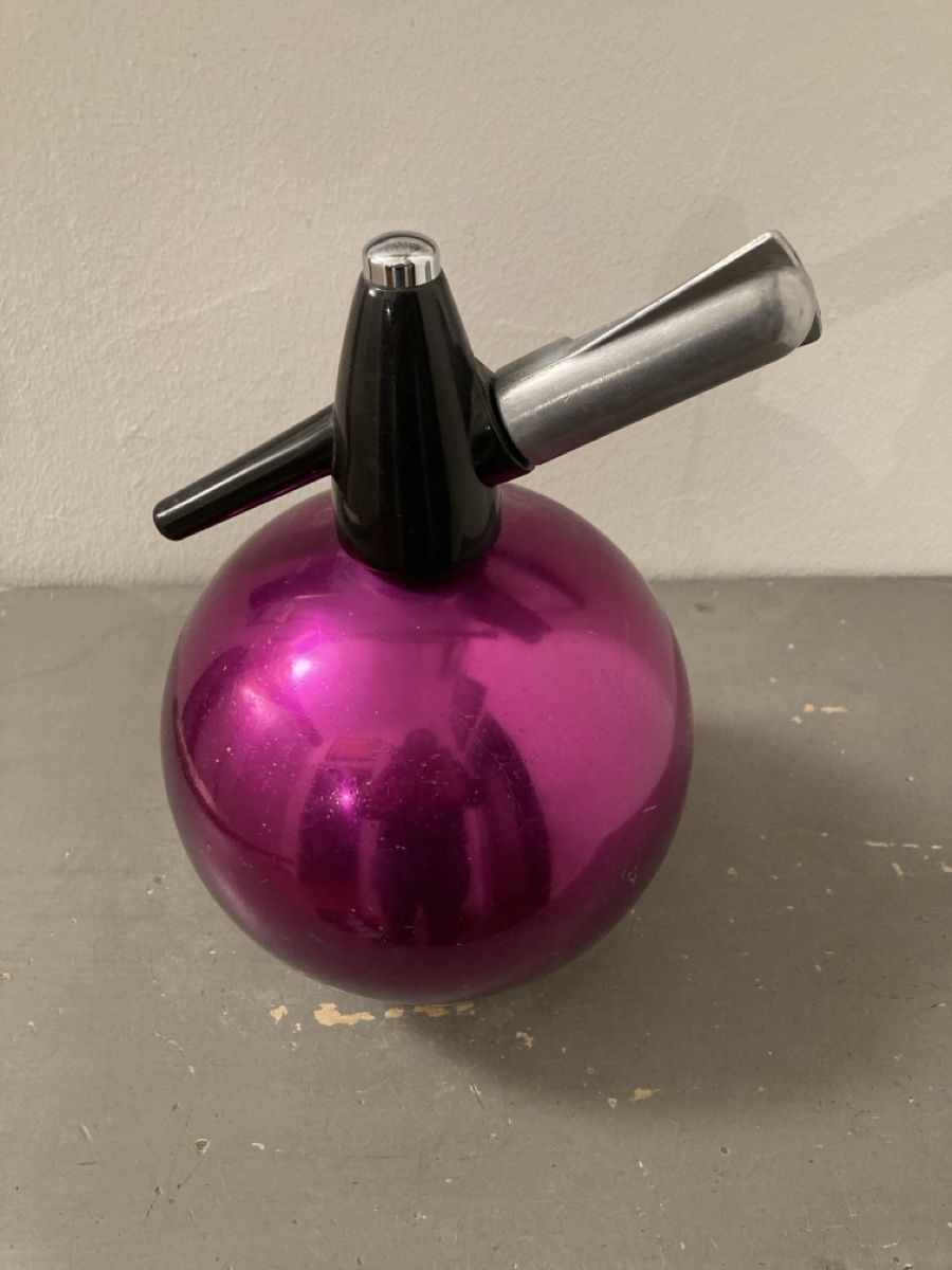Pinke Siphon Flasche, Soda Wasser Spender, Vintage Stil (Gebraucht) in ...