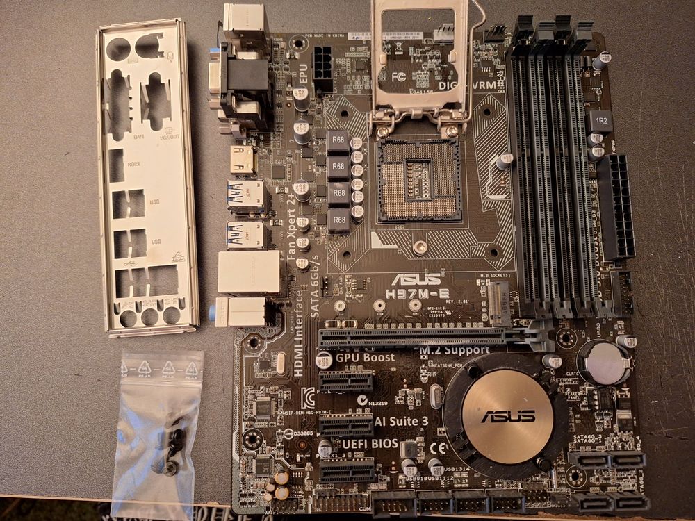 ASUS H97M-E Mainboard Intel® H97 LGA 1150 mATX | Kaufen auf Ricardo
