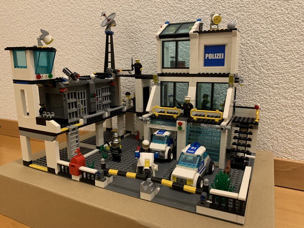 Lego Polizei Basis (Gebraucht) in Bern für CHF 61 – mit Lieferung auf ...