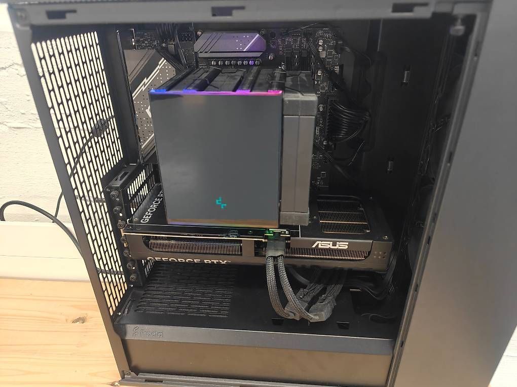Gaming PC (Ryzen 7600X + 64GB + 2TB + RTX 5070) mit Garantie (Gebraucht ...