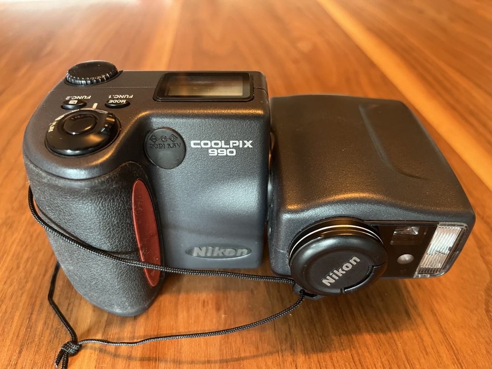 Kult-Kamera: Nikon Coolpix 990 - Digitalkamera-Klassiker | Kaufen auf ...