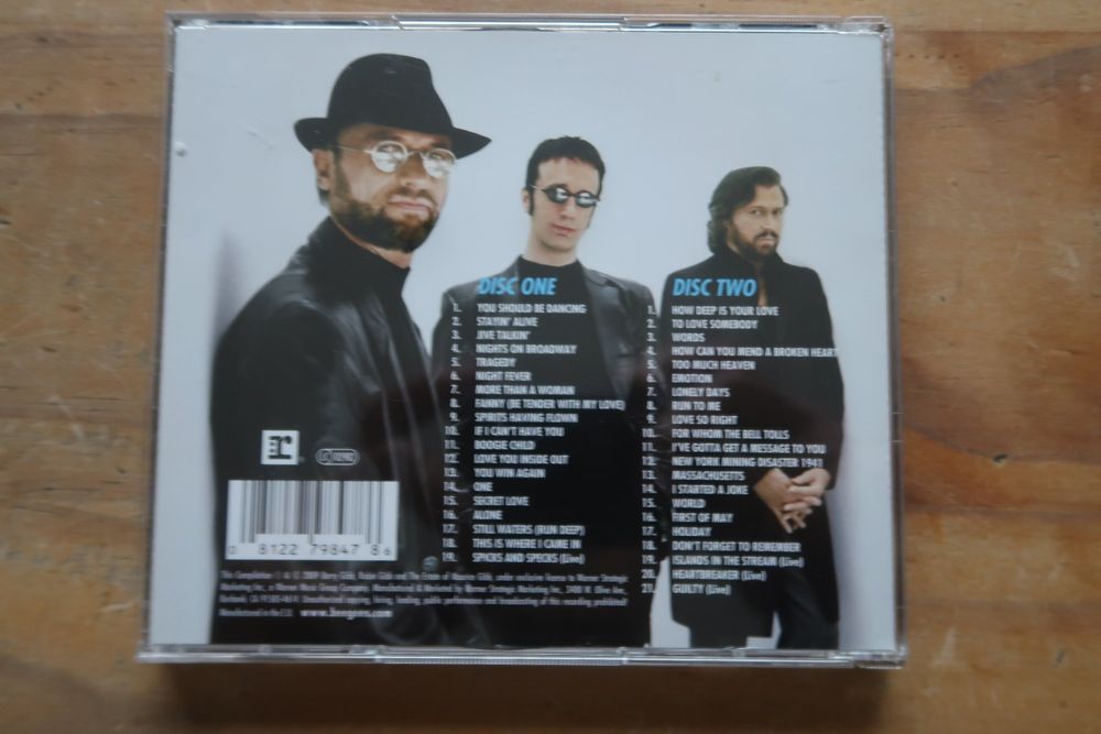 BEE GEES - THE ULTIMATE - BEST OF - 2x CD (Gebraucht) in Basel für CHF ...