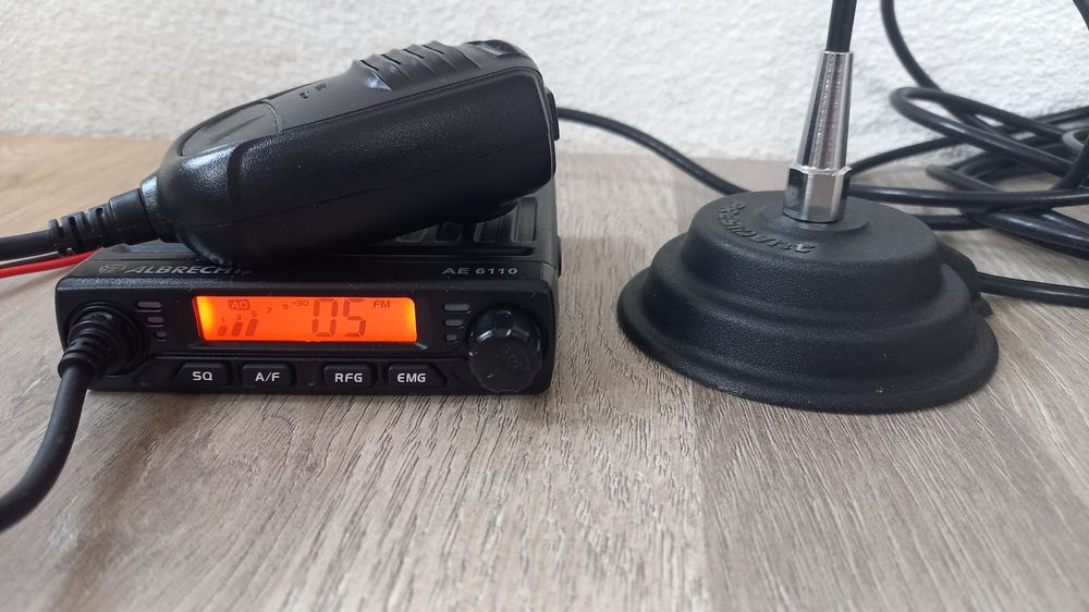 Funkgerät Albrecht AE 6110 mit Magnetfussantenne (Gebraucht) in ...