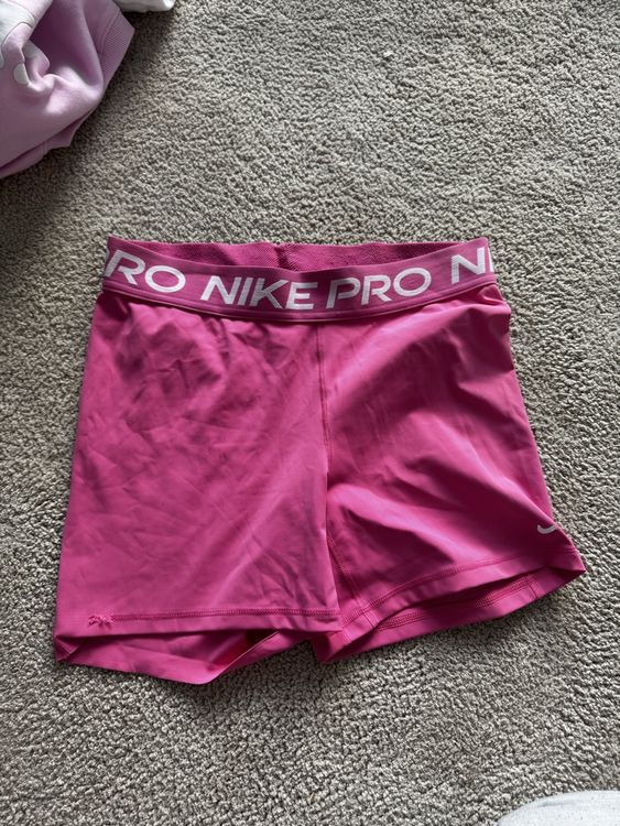 Nike pro pink in L (Neu (gemäss Beschreibung)) in Roggwil BE für CHF 20 ...