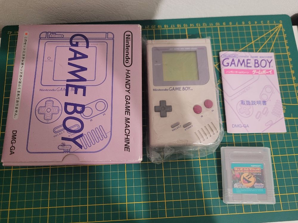 Game Boy DMG-01 in Ovp + Pacman | Kaufen auf Ricardo