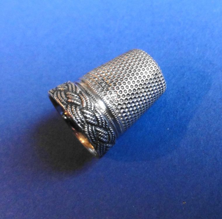 antiker Silber 800 FINGERHUT, Flechtband-Motiv (Gebraucht) in Reiden ...