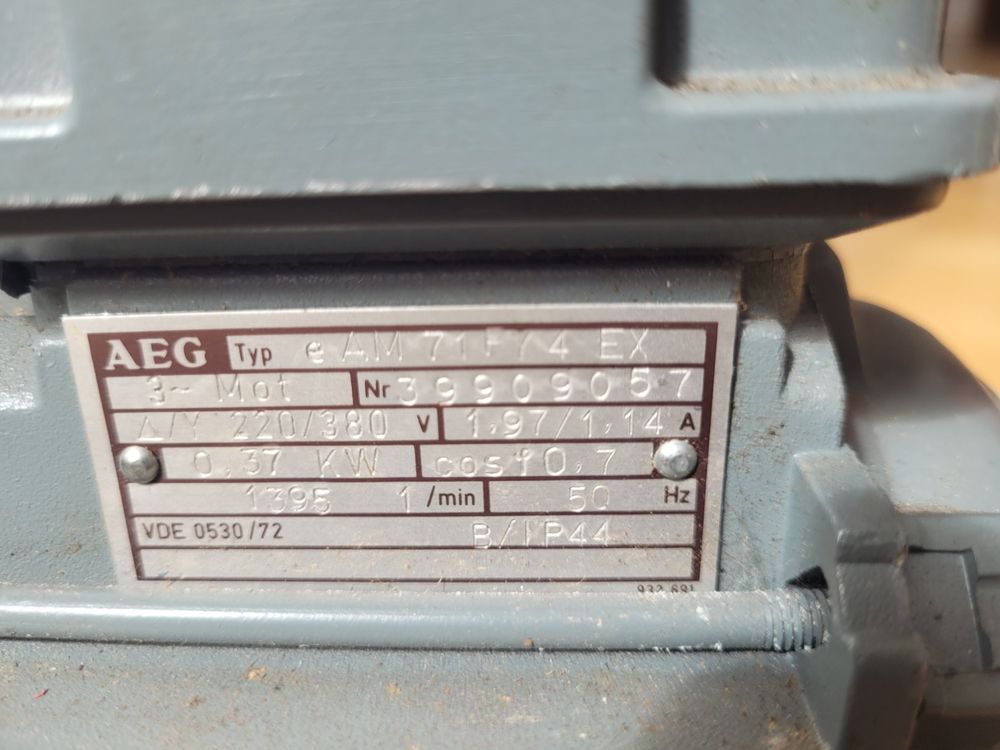 AEG Dreiphasen Elektromotor 4Pol (3Phasen/4 POLIG) (Gebraucht) in Cham ...