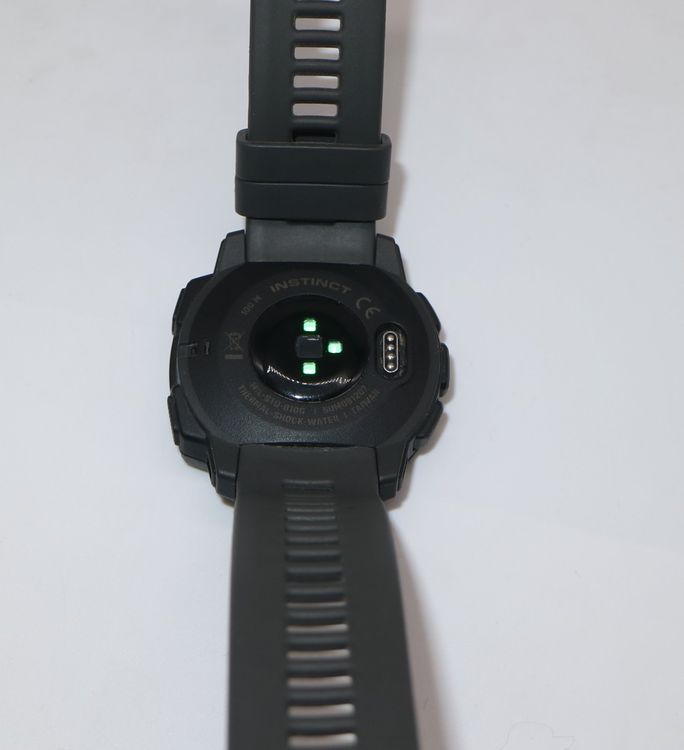 GARMN INSTINCT SPORTUHR + PULSBAND (Gebraucht) in für CHF 69 – mit ...