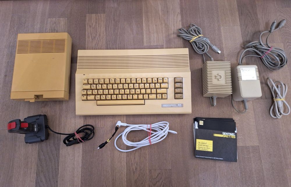 Commodore C64 personal Computer mit Diskettenlaufwerk 1541 | Kaufen auf ...