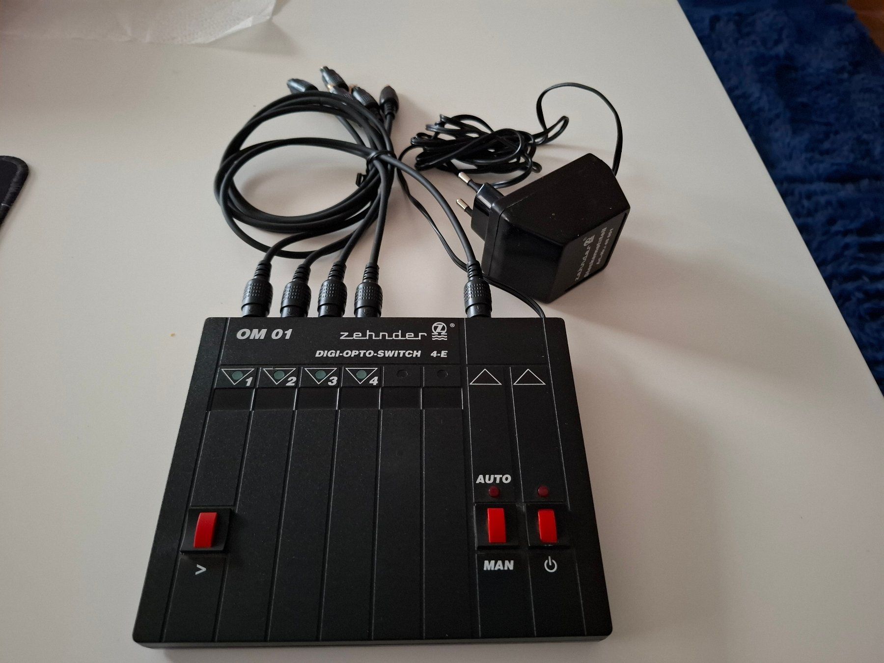 Digital Switch Fiber Optic 5 câbles Fibre optique TosLink (d (Gebraucht ...