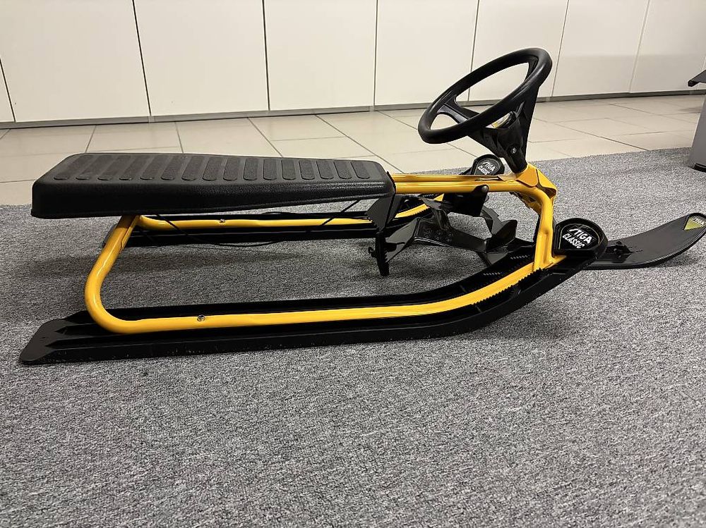 Slittino stiga (Usato) a Riva San Vitale per CHF 51 – con consegna ...