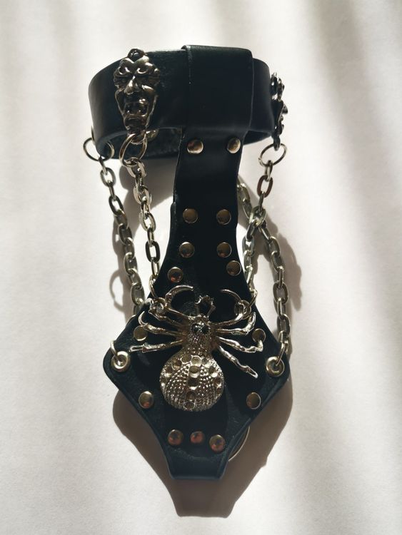 Gothic Spinne Leder Armband Hand Finger | Kaufen auf Ricardo