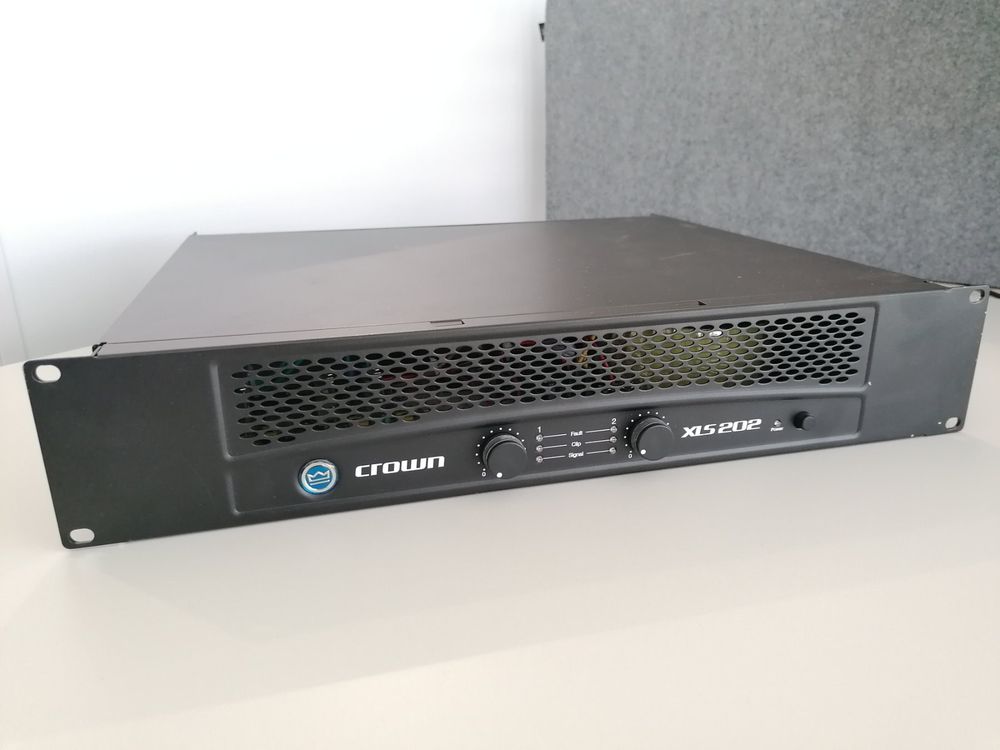 crown XLS 202 Endstufen Leistungsverstärker | Kaufen auf Ricardo
