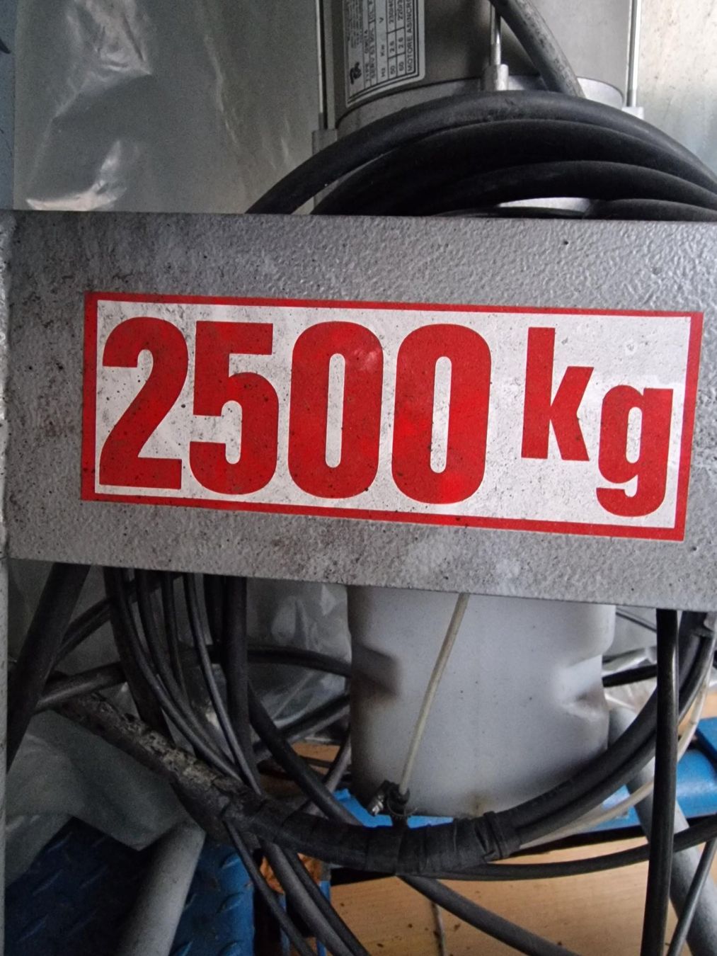 Portable Hurzhubscherenhebebühne RAV 2500Kg (Gebraucht) in Gutenswil ...