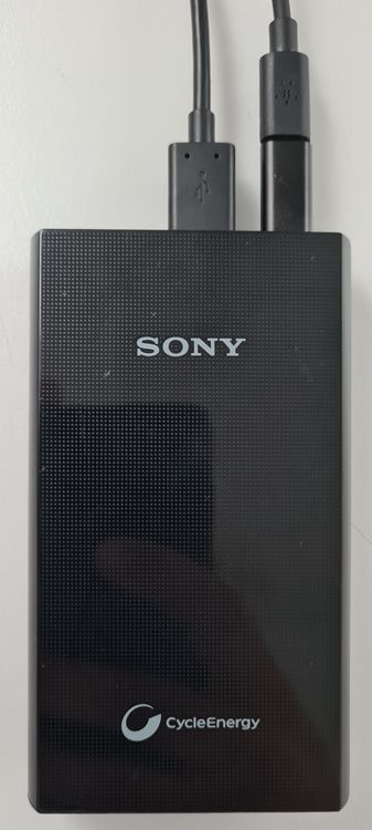 Sony Powerbank 5000mAh (Gebraucht) in Niederglatt für CHF 6 – mit ...