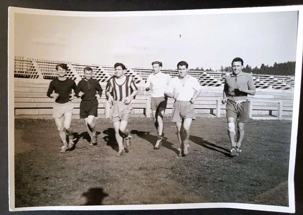 FC Chaux-de-Fonds 2 Fotos anciennes Zapella Football ancien (Gebraucht ...