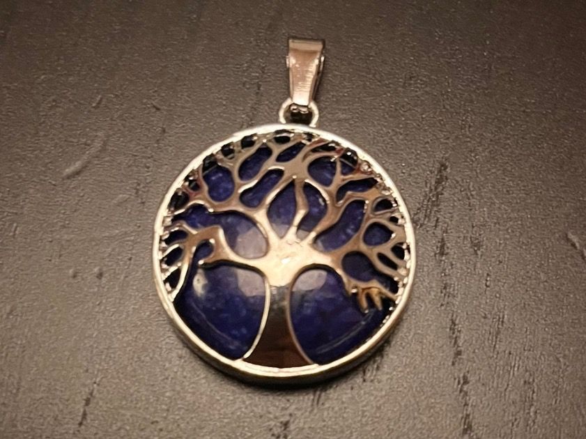 Amulett/ Anhänger Baum des Lebens (Naturstein) (Neu (gemäss Beschreibung)) in Gams für CHF 6 ...