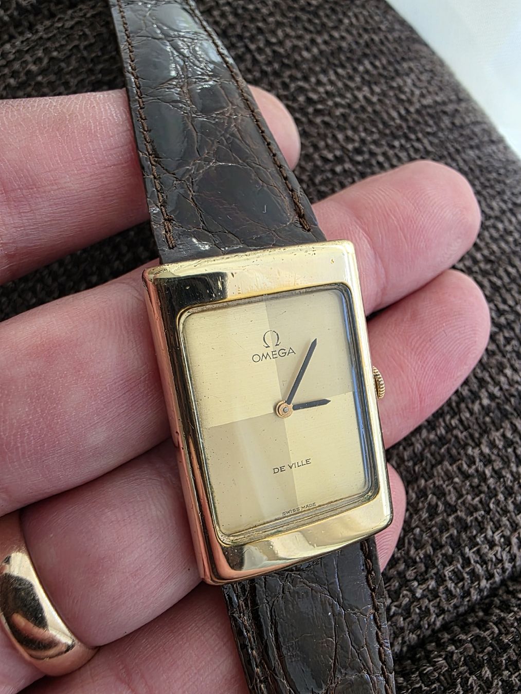 Omega De Ville vintage, montre élégante, plaqué or. Tank (D'occasion) à ...