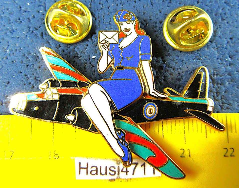 SEXY GI GIRL AUF USA BOMBER LOVE-LETTER POST 2NÄGELDOPPELPIN (Gebraucht ...