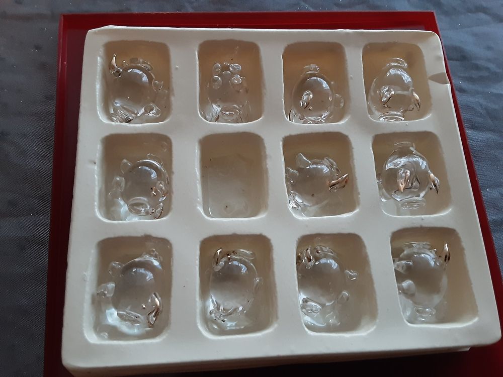 12 stück christall GLÜCK schweinchen-ENDET (Neu und originalverpackt) in wolfhalden für CHF 14 ...