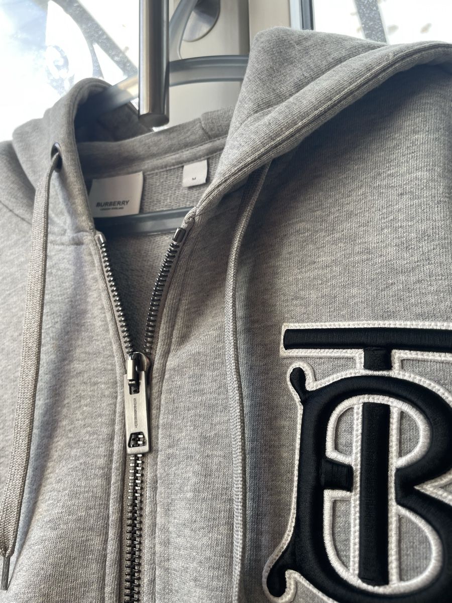 Burberry Zipper (Neu (gemäss Beschreibung)) in Zürich für CHF 87 – mit ...