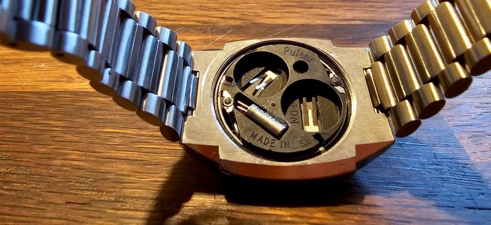 PULSAR LED 1970's * MIT BOX WIE NEU * NICHT APPLE WATCH ! (Neu und ...