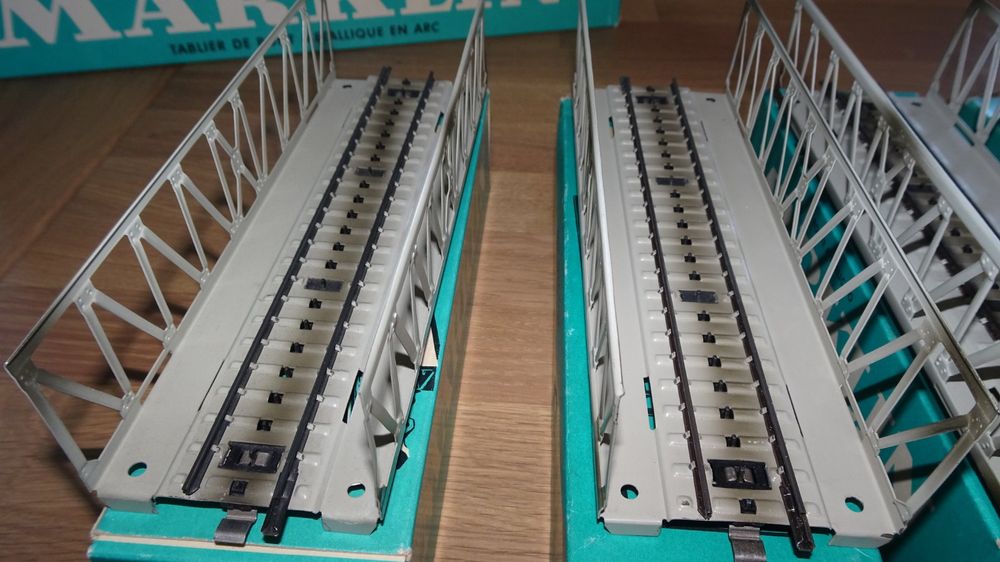 Märklin H0 M-Gleis Gitterbrücken TOP 7161 und 7162 (Gebraucht) in St ...