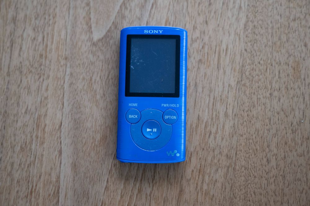 MP3-Player Sony blau (Gebraucht) in Eschenbach SG für CHF 19 – mit ...