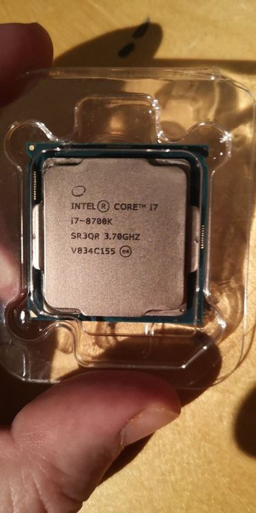 I7 8700K 3.7 gb 6 core 12 mb cache | Kaufen auf Ricardo