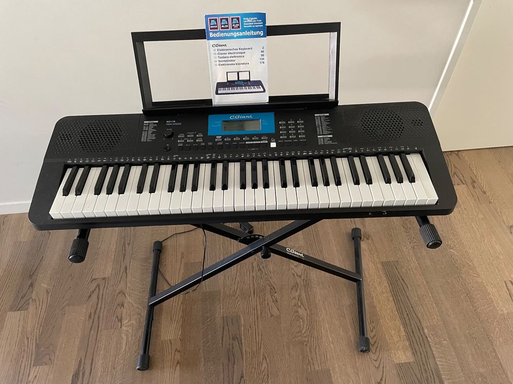 Clavier électronique/Keyboard avec support, occasion (D'occasion) à ...