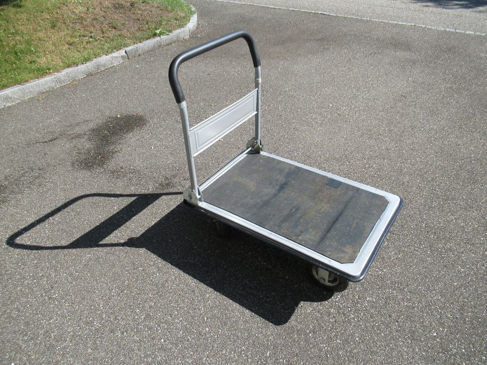 Transportwagen - luftbereift (Gebraucht) in Malleray für CHF 80 – nur Abholung auf Ricardo kaufen